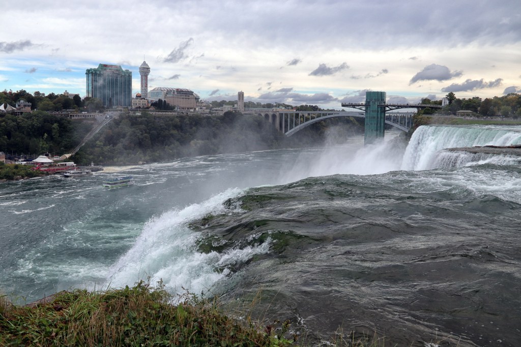 Niagara Falls State Park: Luna Island - National Parks With T