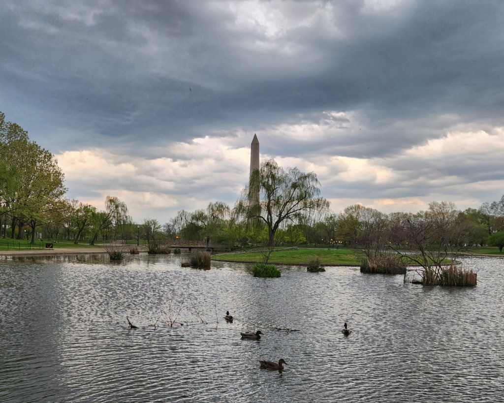 Constitution Gardens - National Parks With T